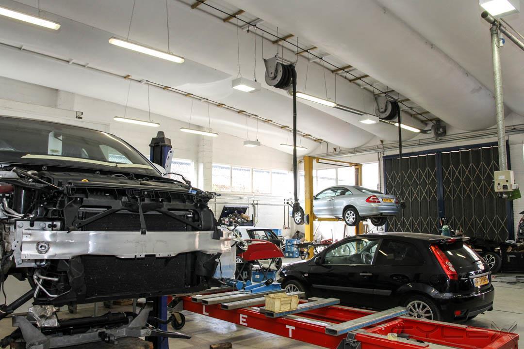 Steer Prestige Salisbury | Garages | AI Review Summary
