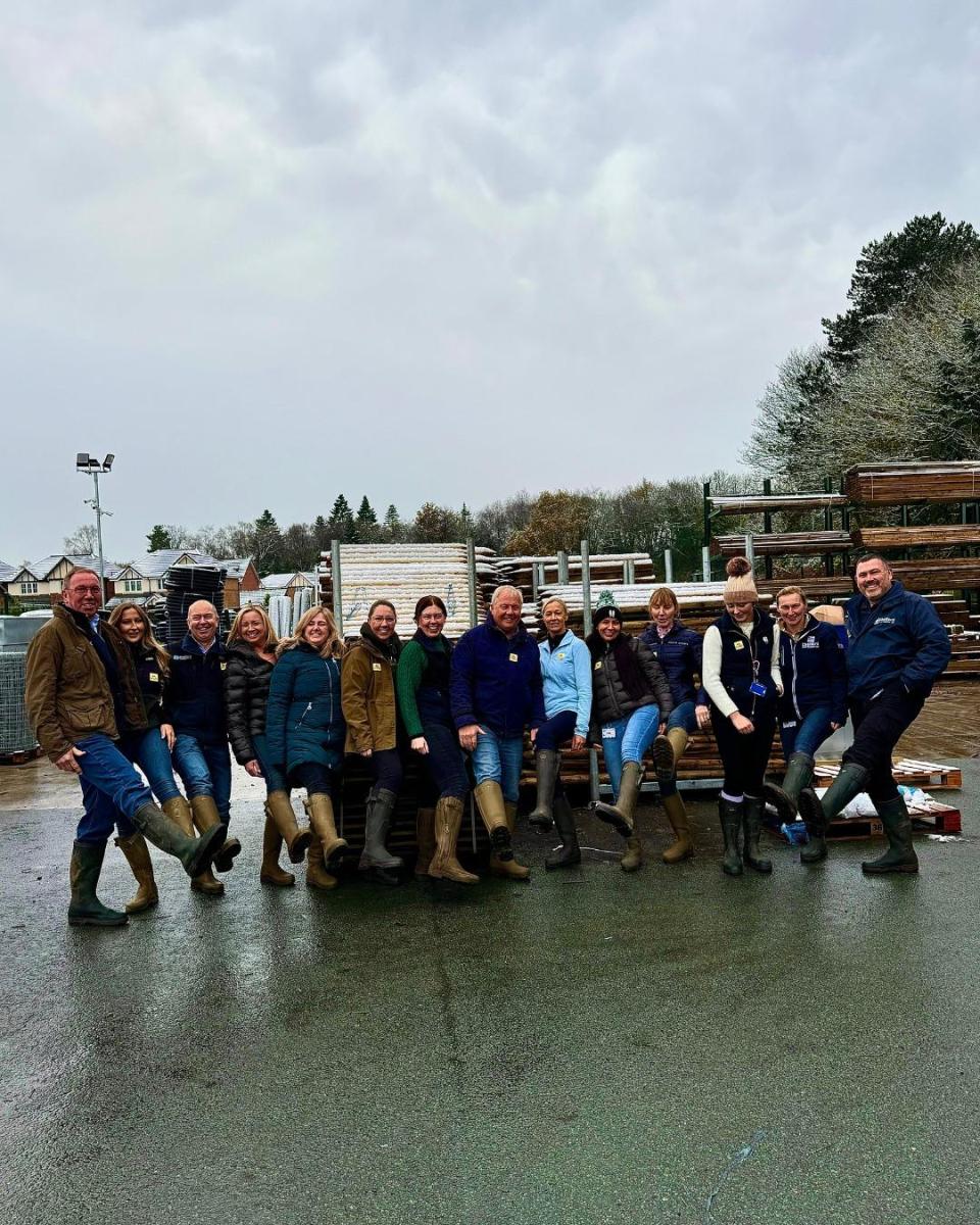 Chelford Farm Supplies, Macclesfield | AI Review Summary