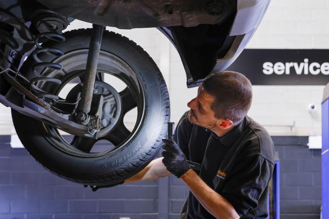 Halfords Autocentre Swindon (Paddington)