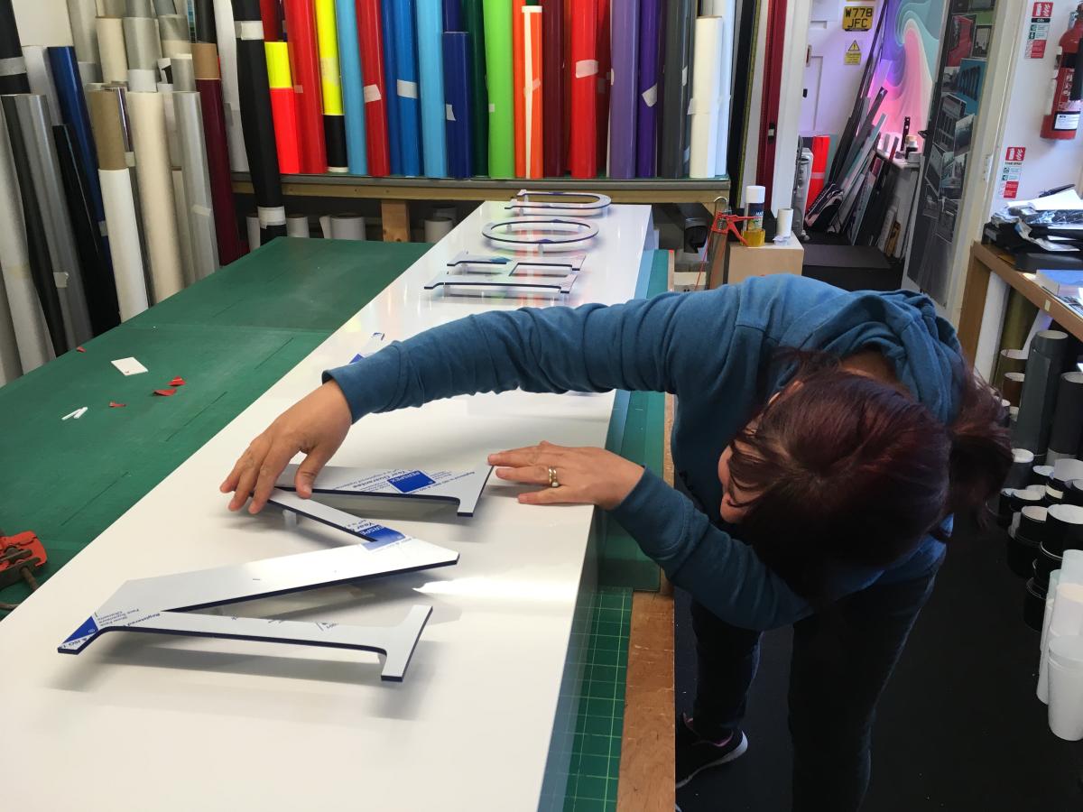 Signed-Graphics, Forres