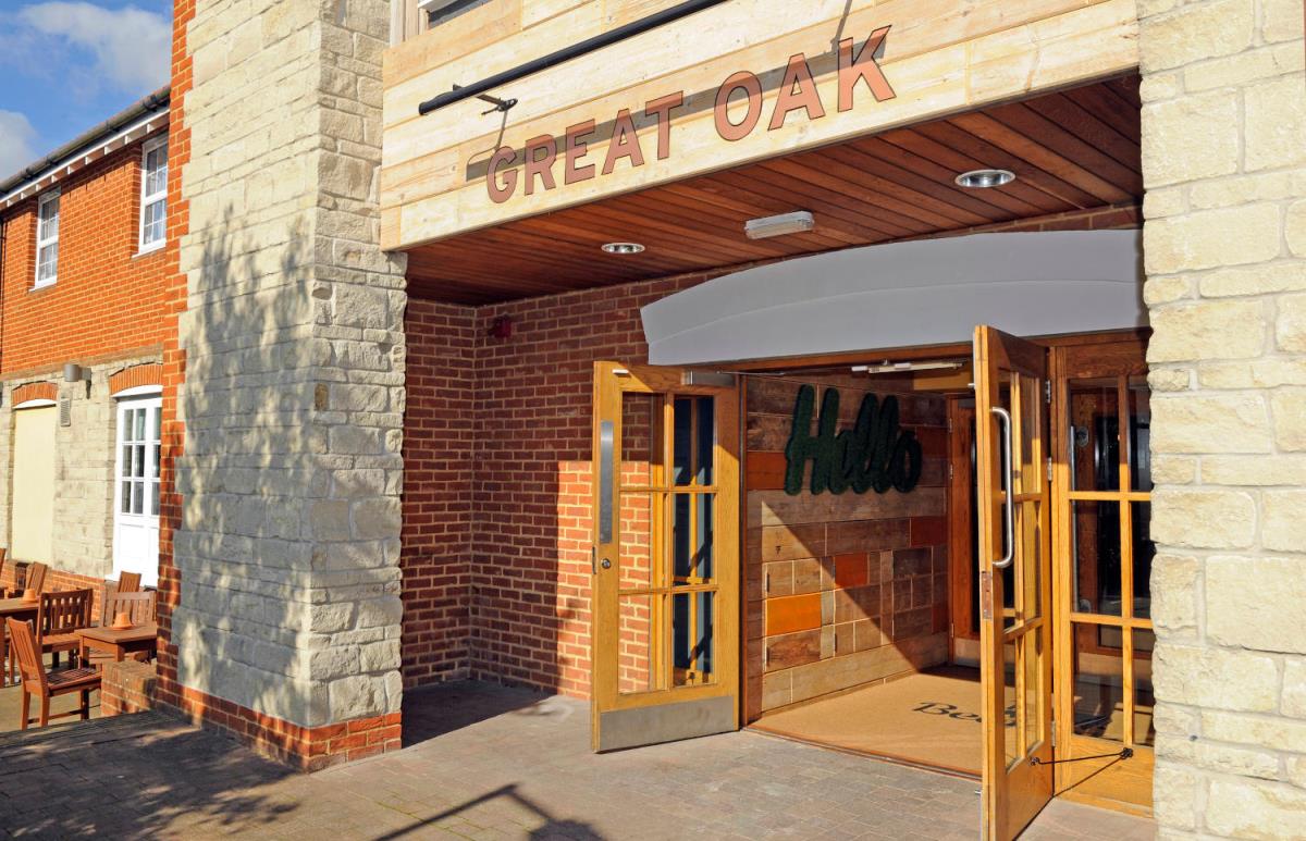 Great Oak Beefeater, Petersfield | AI Review Summary