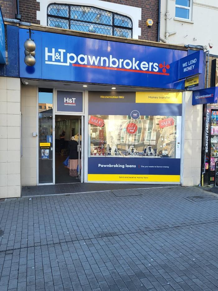 H&T Pawnbrokers, Hounslow, High Street
