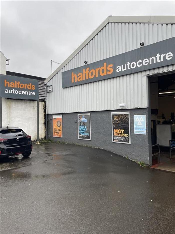 Halfords Autocentre McConechys Johnstone